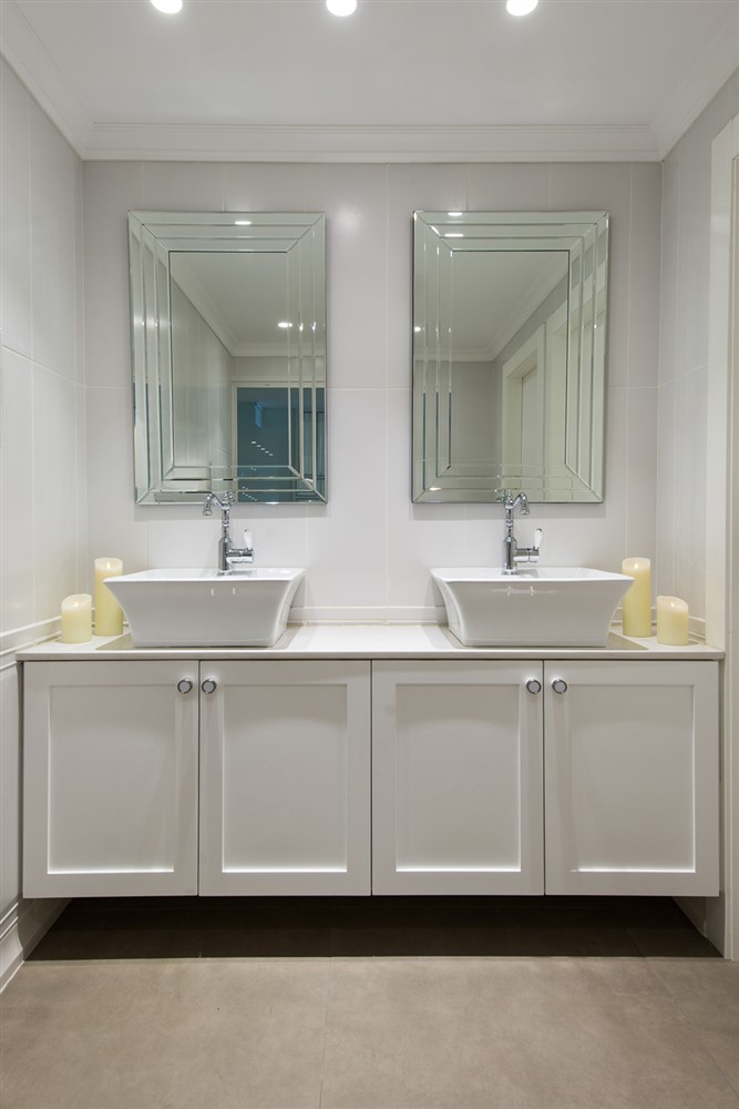 H&B COSMETICS משרדים פתח תקווה - tsur